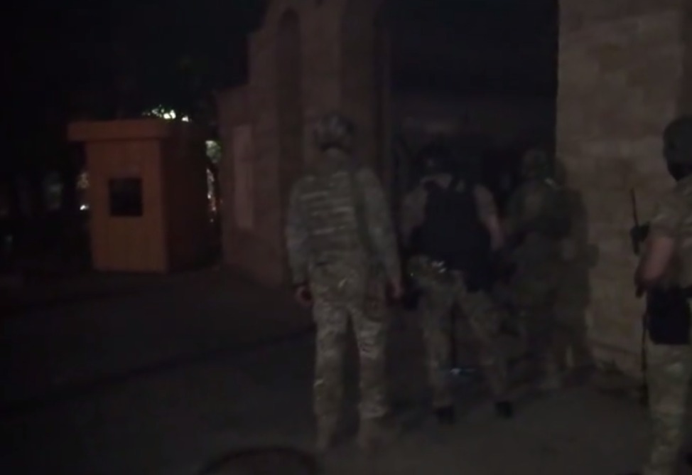 15 погибших и три дня траура что известно о теракте в Дагестане ГЛАВНОЕ